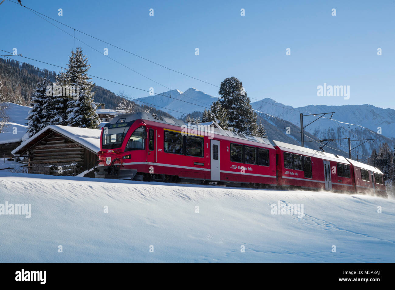 Rhatische bahn immagini e fotografie stock ad alta risoluzione - Alamy