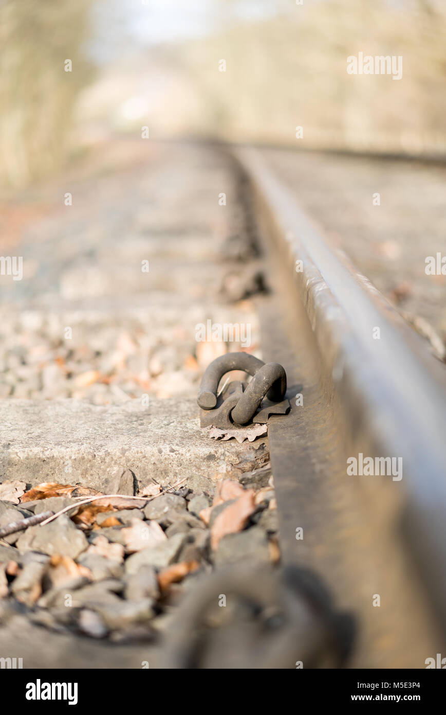 Traversina ferroviaria in cemento immagini e fotografie stock ad alta ...