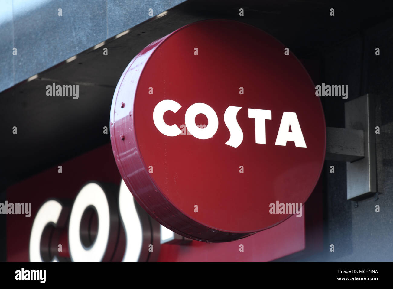 Costa coffee shop logo immagini e fotografie stock ad alta risoluzione ...