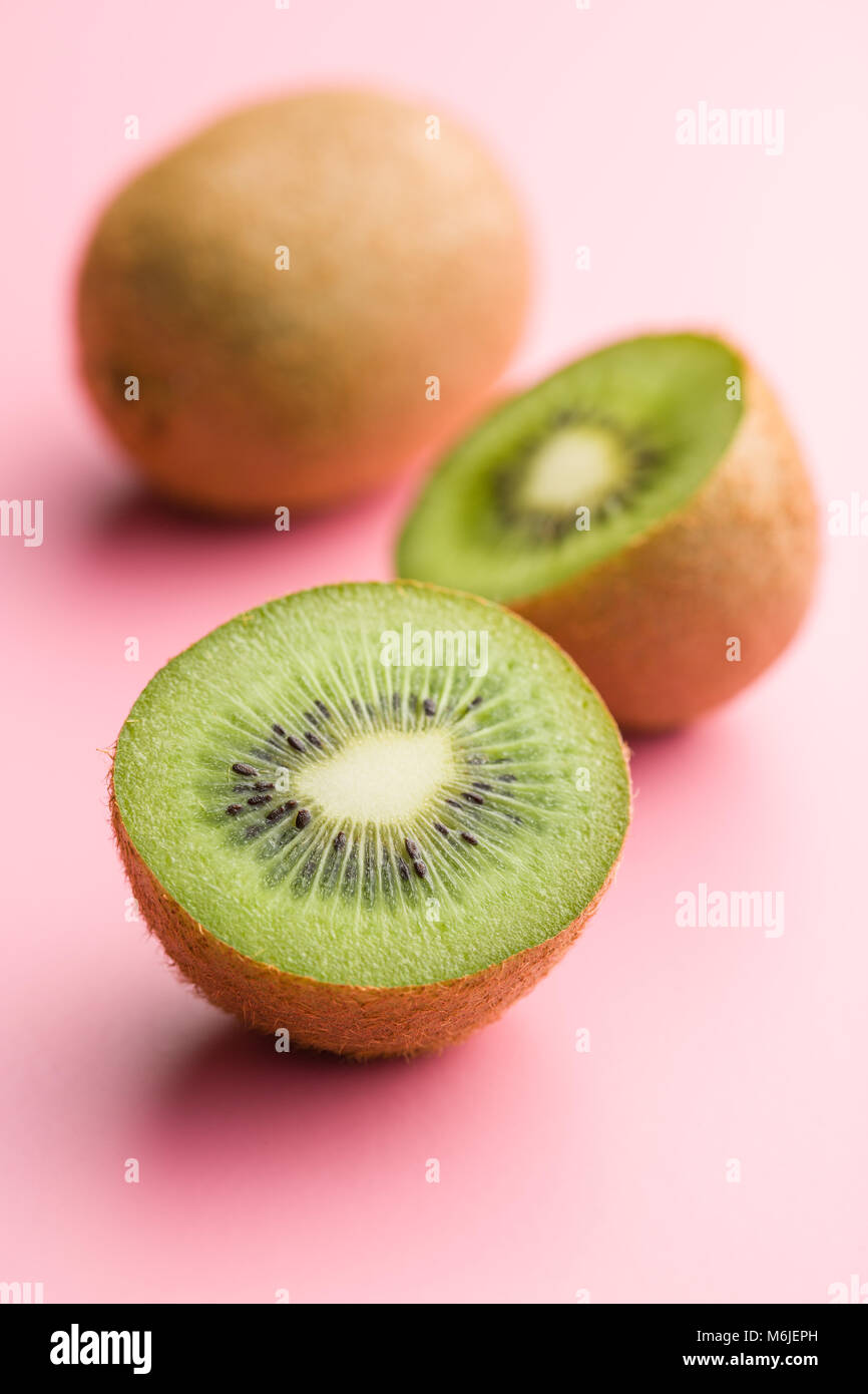 Kiwi rosa immagini e fotografie stock ad alta risoluzione - Alamy