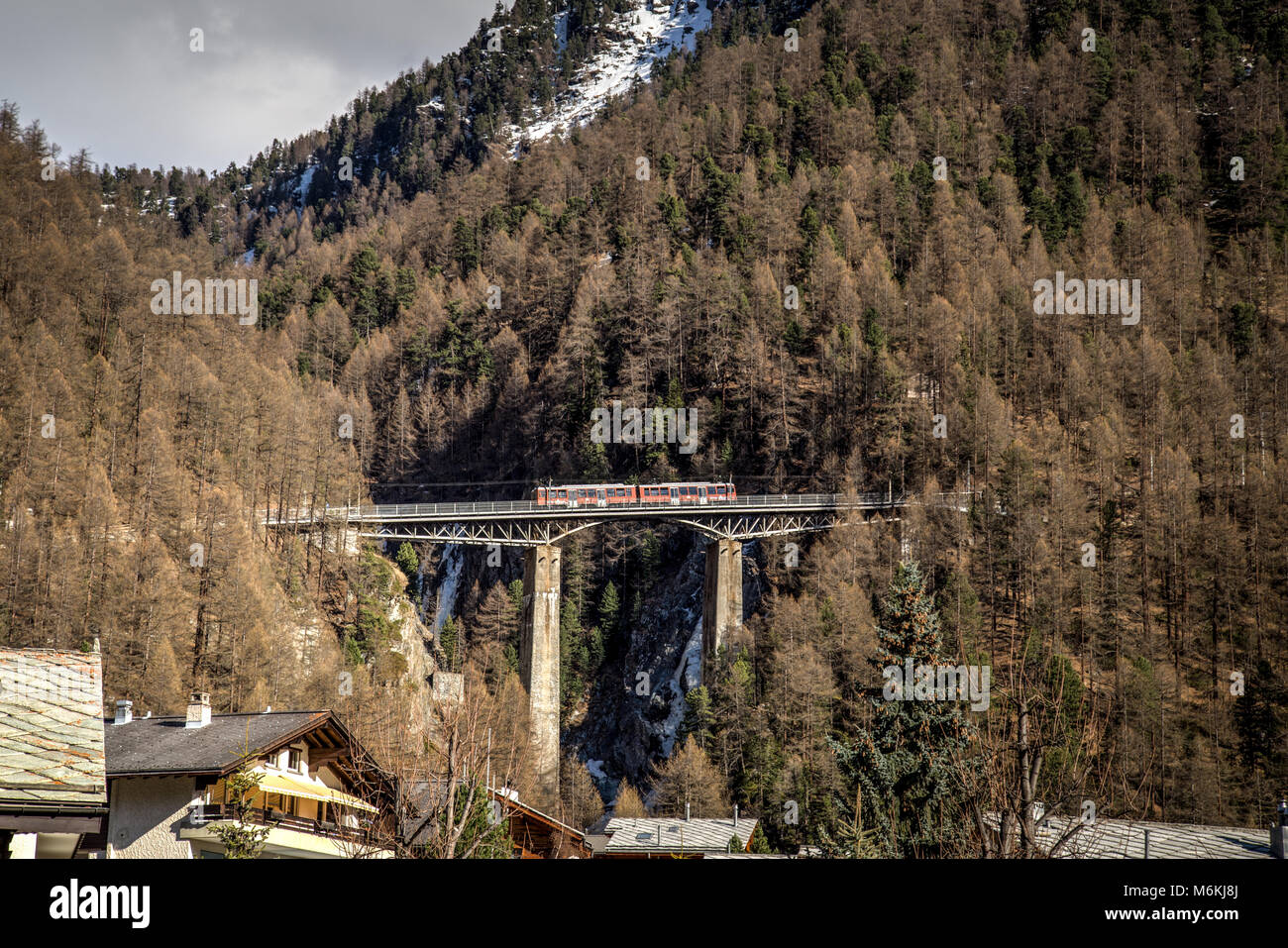 Zermatt bahn immagini e fotografie stock ad alta risoluzione - Alamy