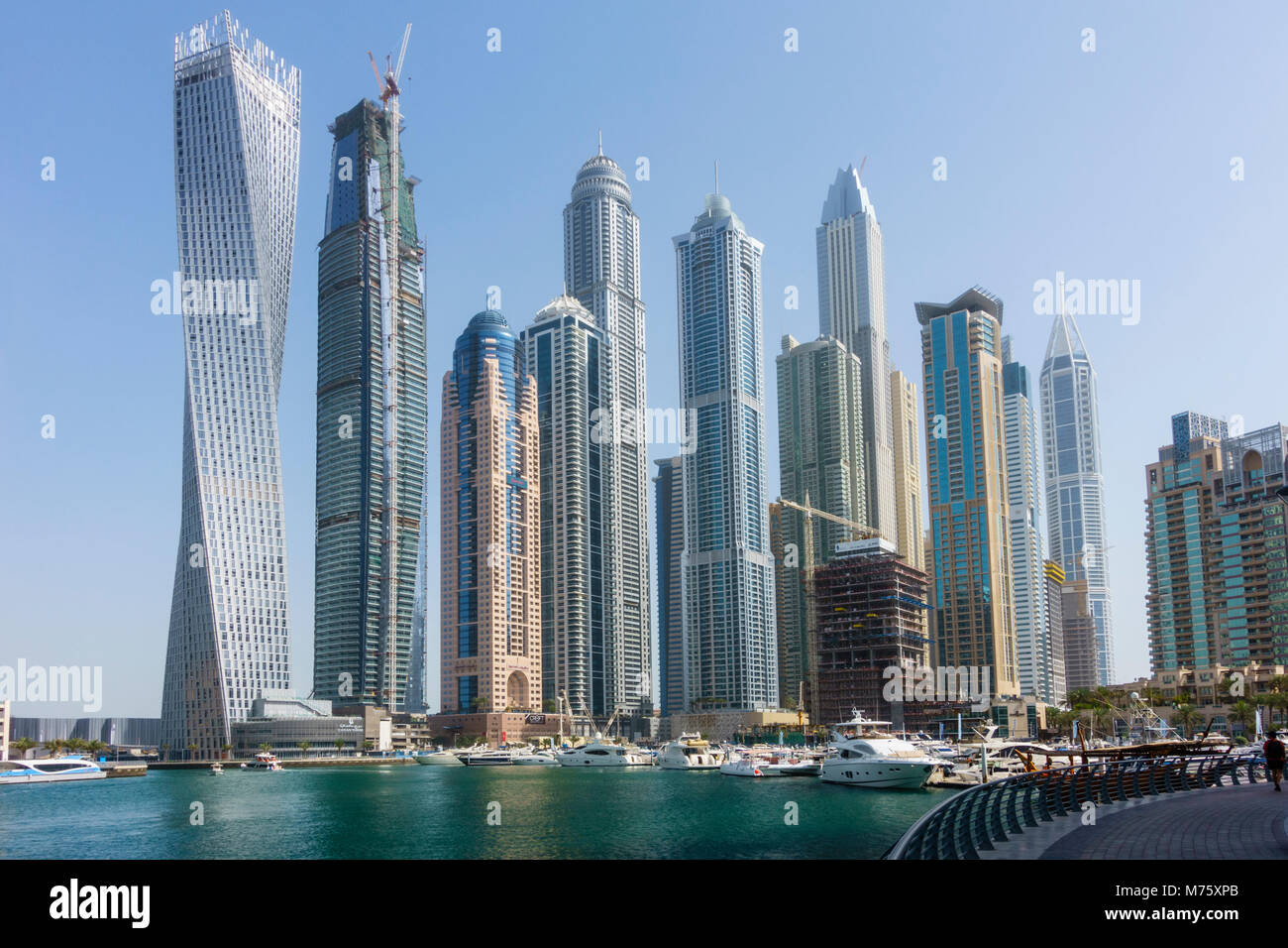 Grattacielo della torre cayan immagini e fotografie stock ad alta ...