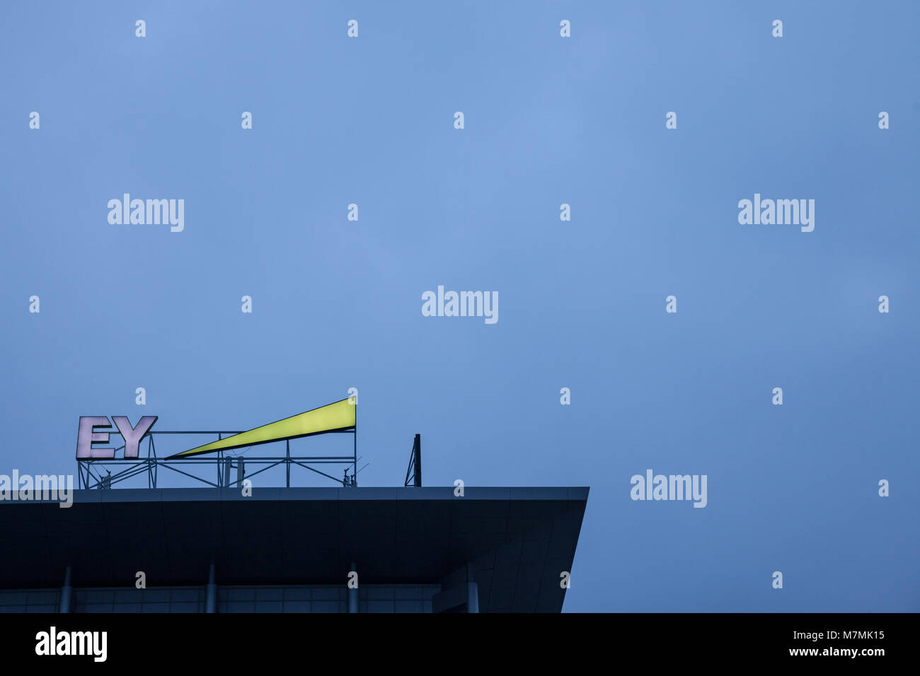 Logo ey immagini e fotografie stock ad alta risoluzione - Alamy