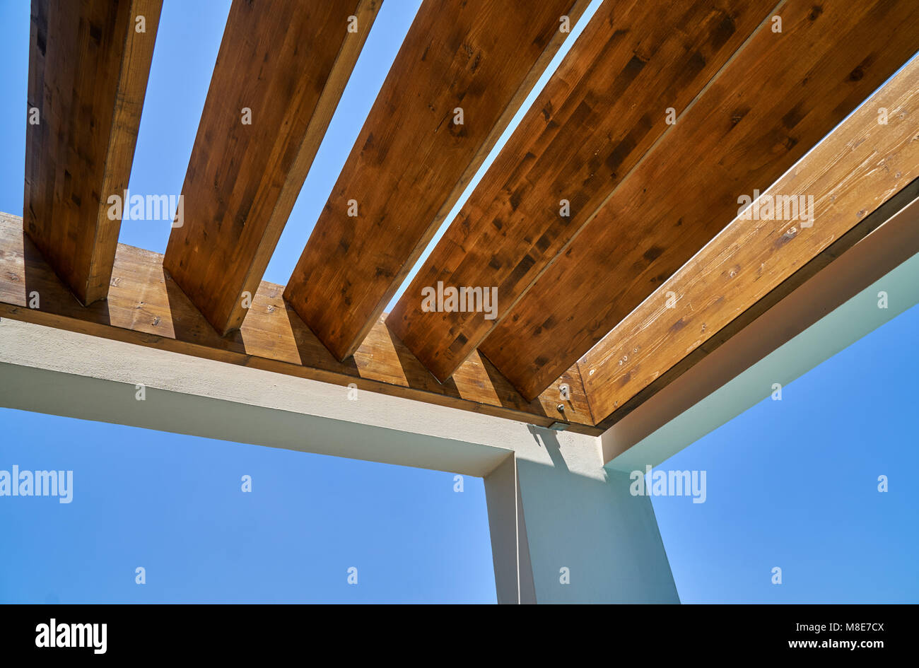 Balcone pergolato immagini e fotografie stock ad alta risoluzione - Alamy