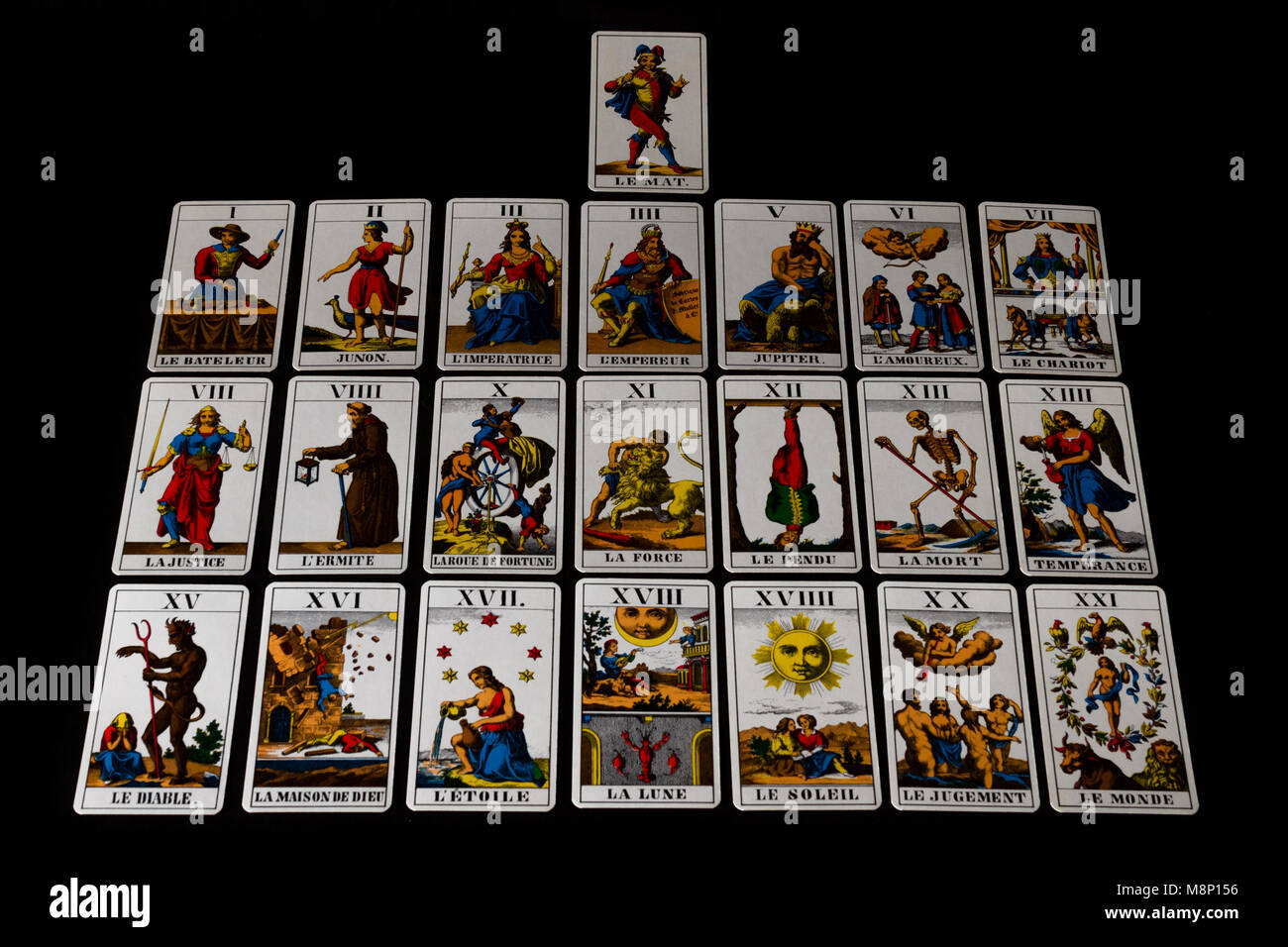 Carta degli arcani maggiori immagini e fotografie stock ad alta ...