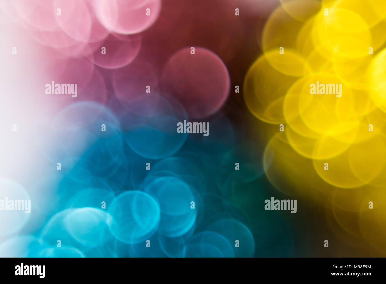 Sfondo di luci sfocate immagini e fotografie stock ad alta risoluzione ...