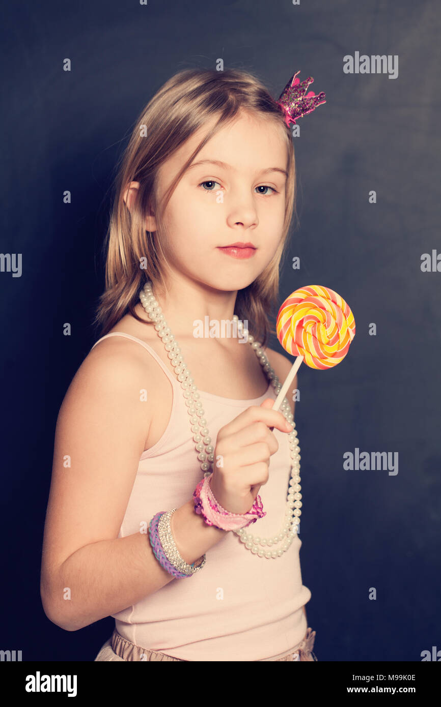 Fashion Teen Model Jewelry Immagini e Fotos Stock - Alamy