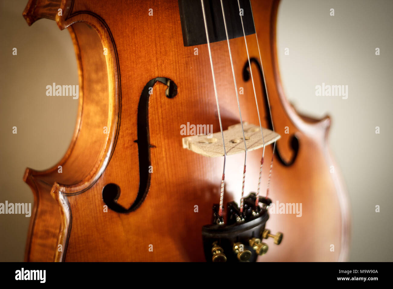 Violino barocco immagini e fotografie stock ad alta risoluzione - Alamy