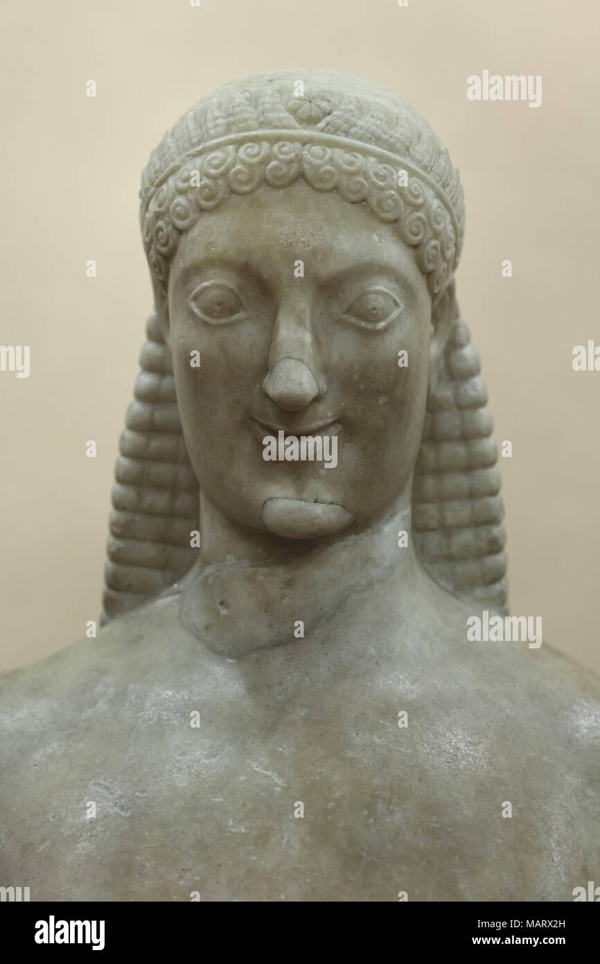 Antica statua arcaica greca kouros immagini e fotografie stock ad alta ...
