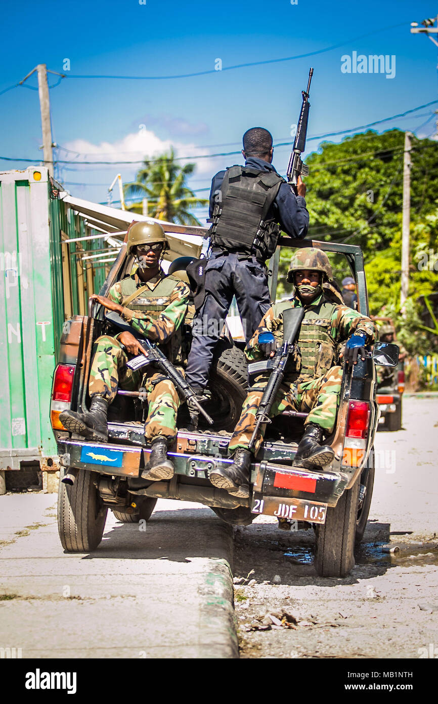 Jamaica defense force immagini e fotografie stock ad alta risoluzione ...
