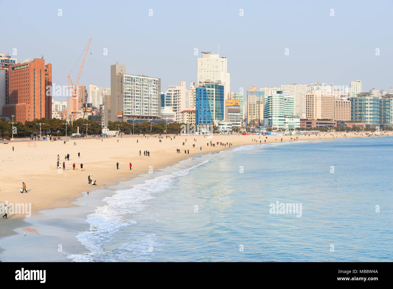 Busan, Corea - 23 Gennaio 2016: vista della Spiaggia di Haeundae. La ...