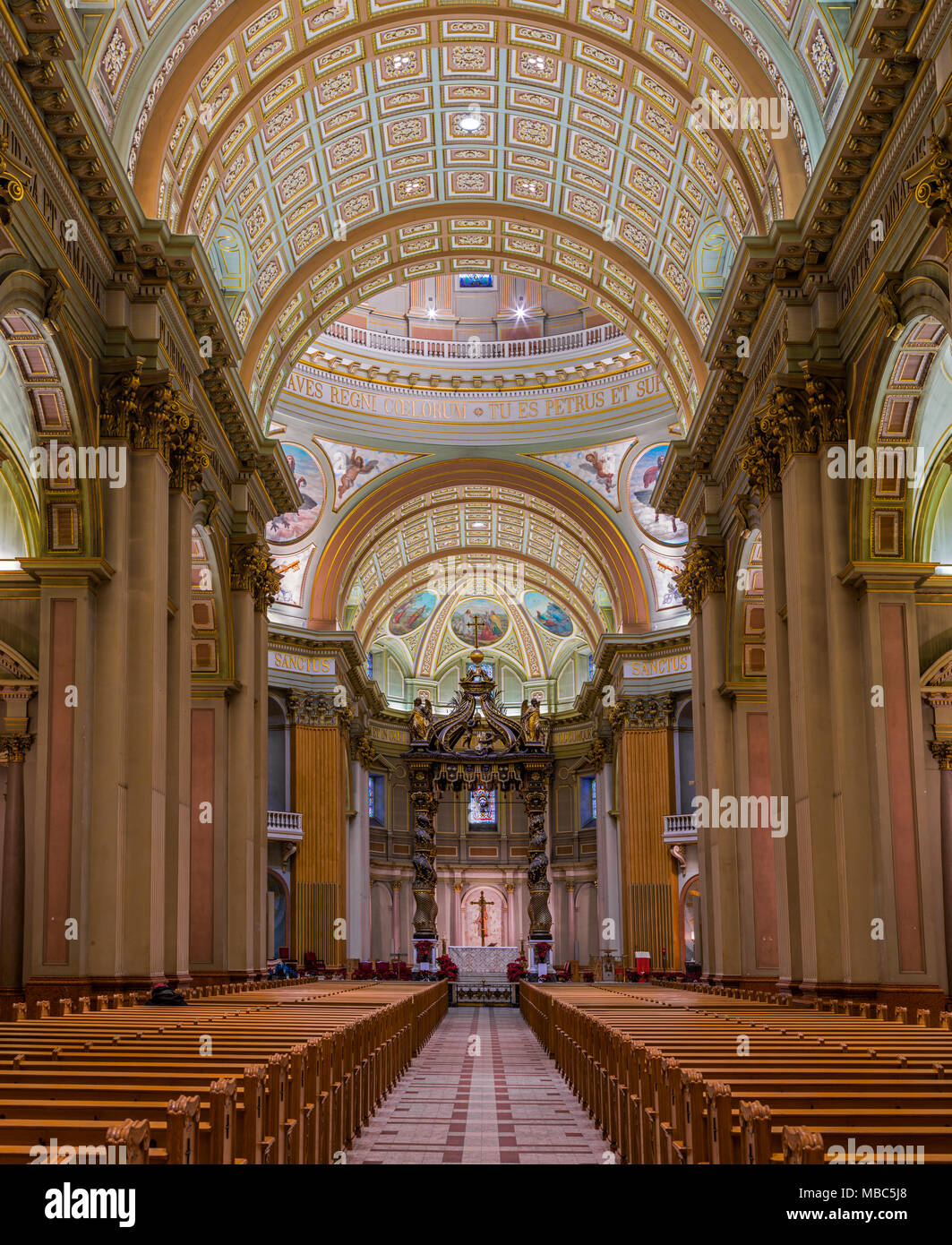 Maria Regina del mondo cattedrale, Marie-Reine-du-Monde cattedrale ...