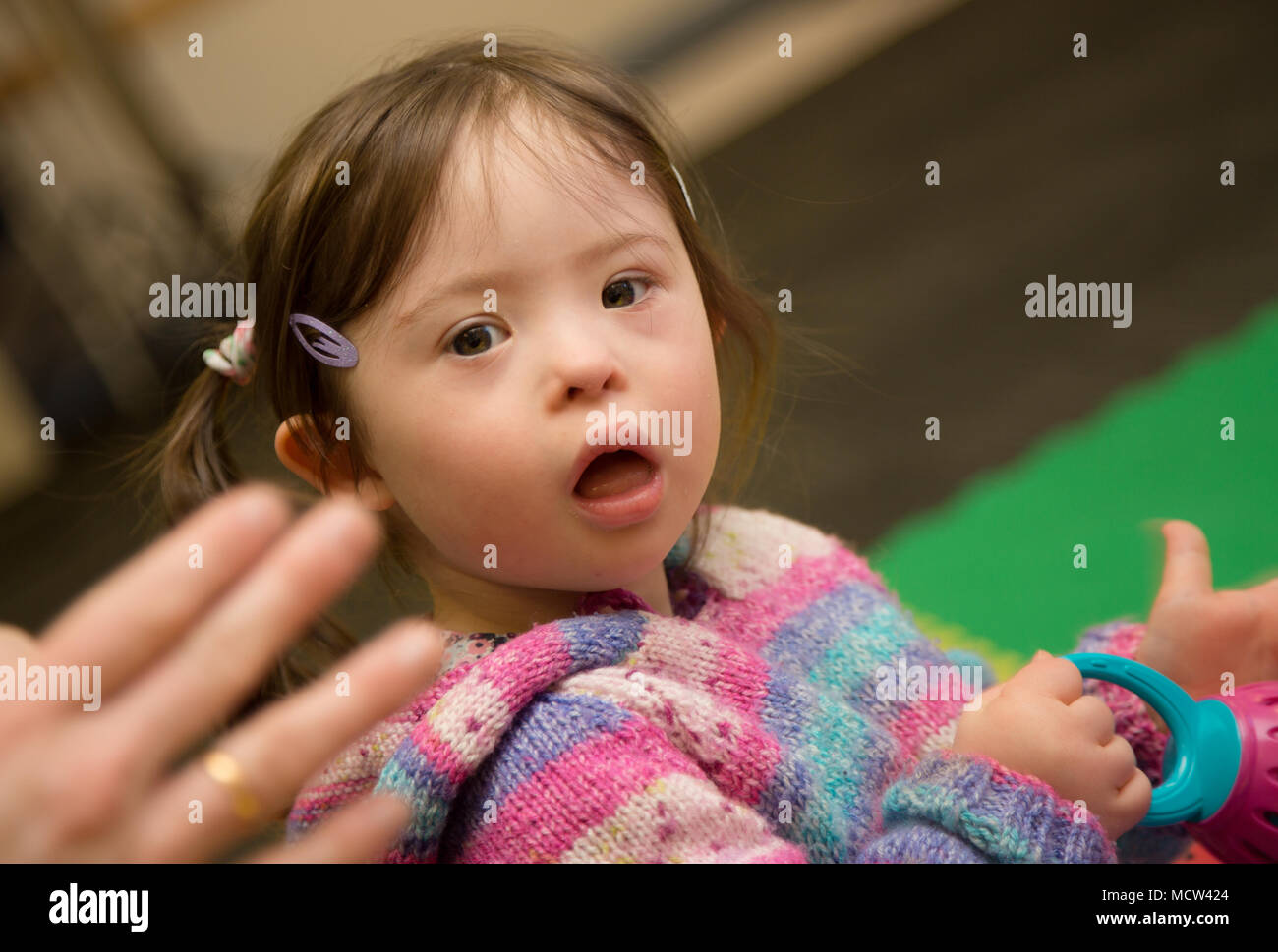 Sindrome di down bambino immagini e fotografie stock ad alta ...