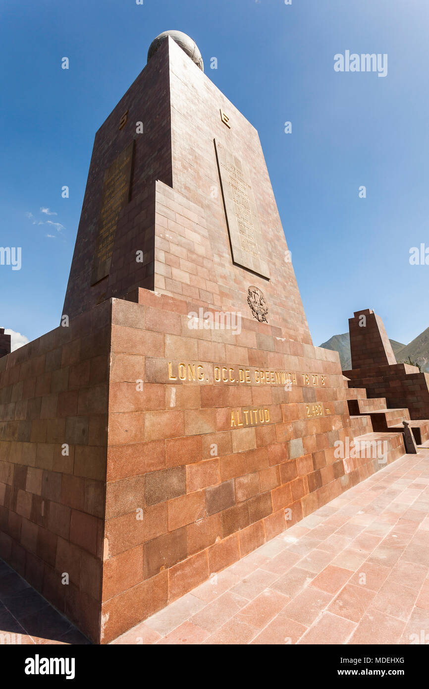 Il centro del mondo monumento, uno dei più visitati dai turisti di ...