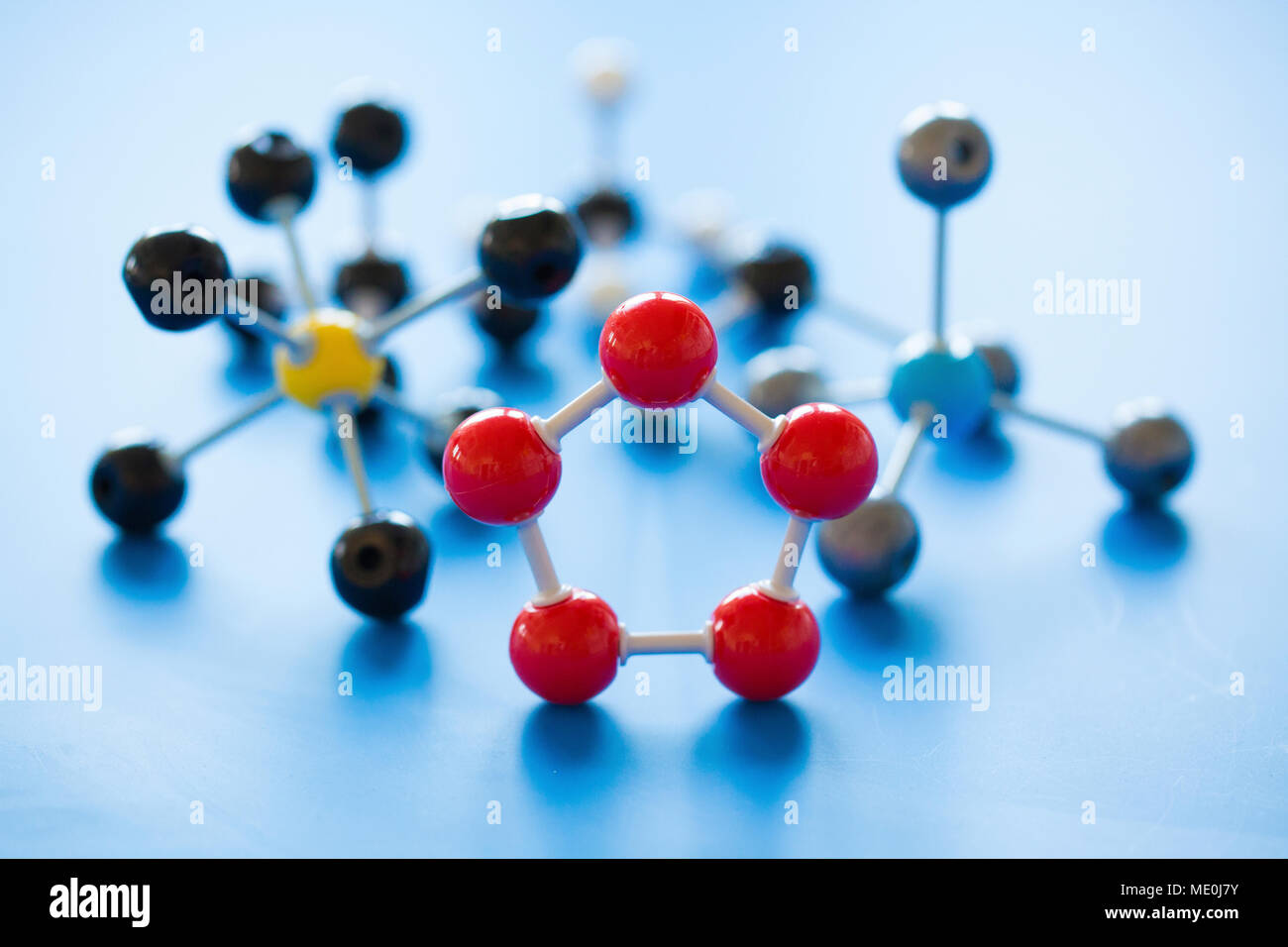 Molecola chimica immagini e fotografie stock ad alta risoluzione - Alamy