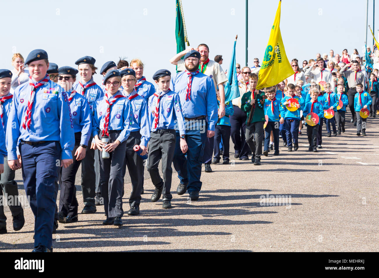 Festeggiando il saluto scout immagini e fotografie stock ad alta ...