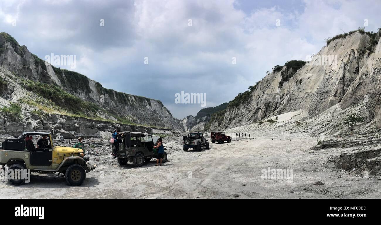 Pinatubo volcano immagini e fotografie stock ad alta risoluzione - Alamy