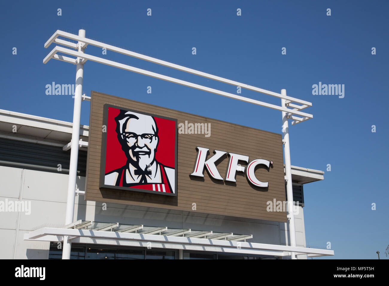 Segnaletica kfc immagini e fotografie stock ad alta risoluzione - Alamy