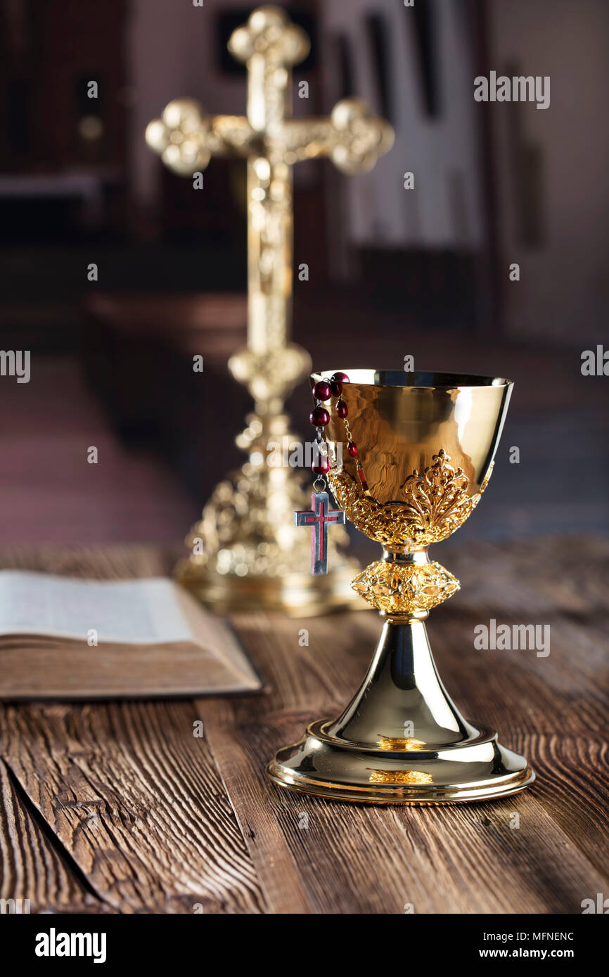 Simbolo calice santa comunione cristiana immagini e fotografie stock ad ...