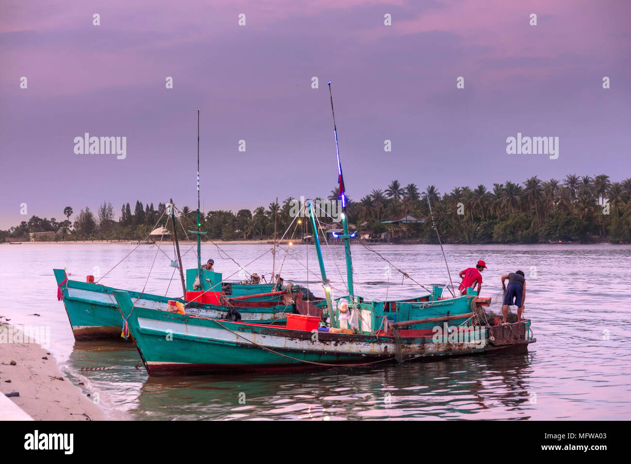 Pesca cambogiana immagini e fotografie stock ad alta risoluzione - Alamy