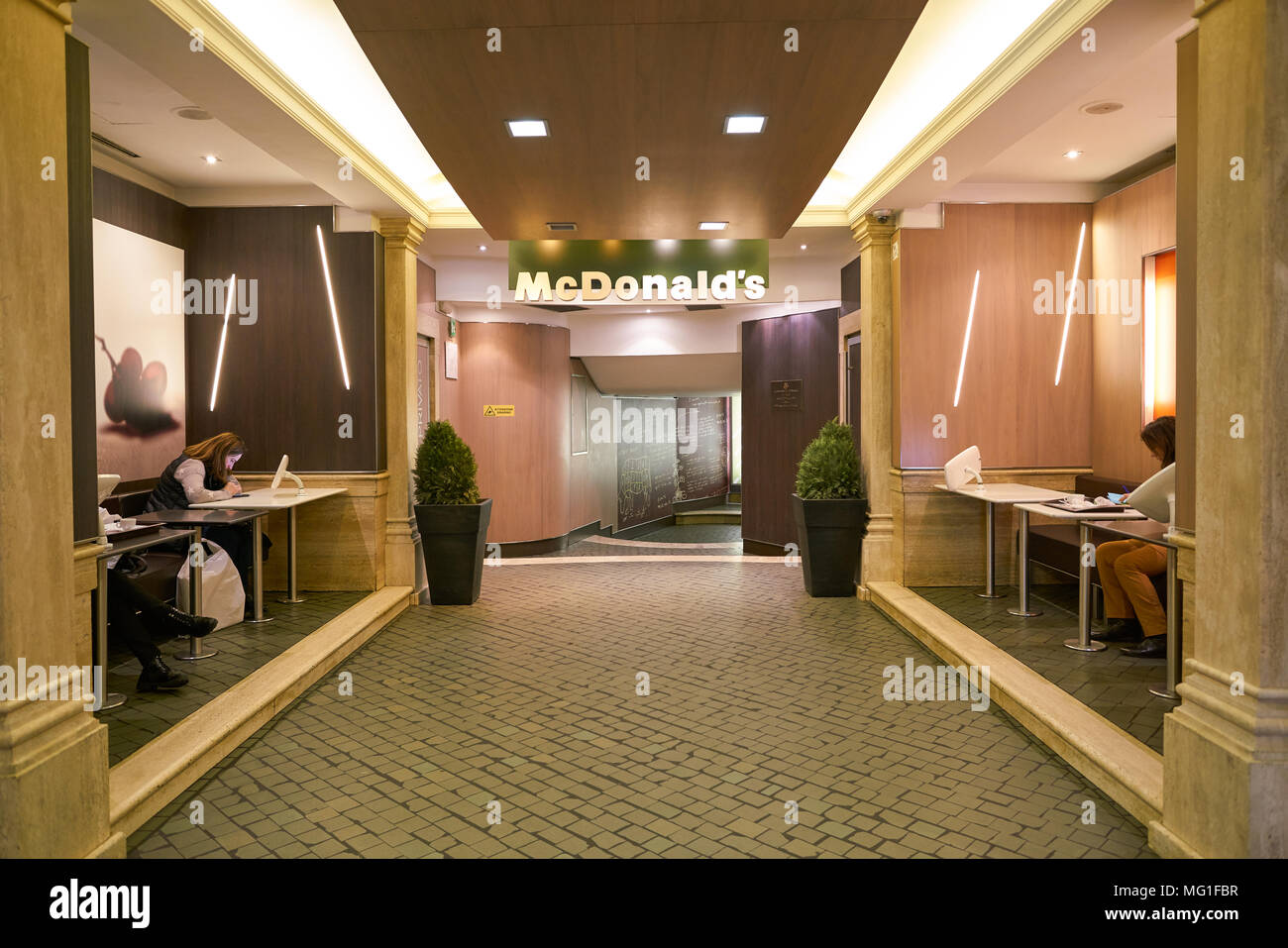 Rome mcdonalds immagini e fotografie stock ad alta risoluzione - Alamy