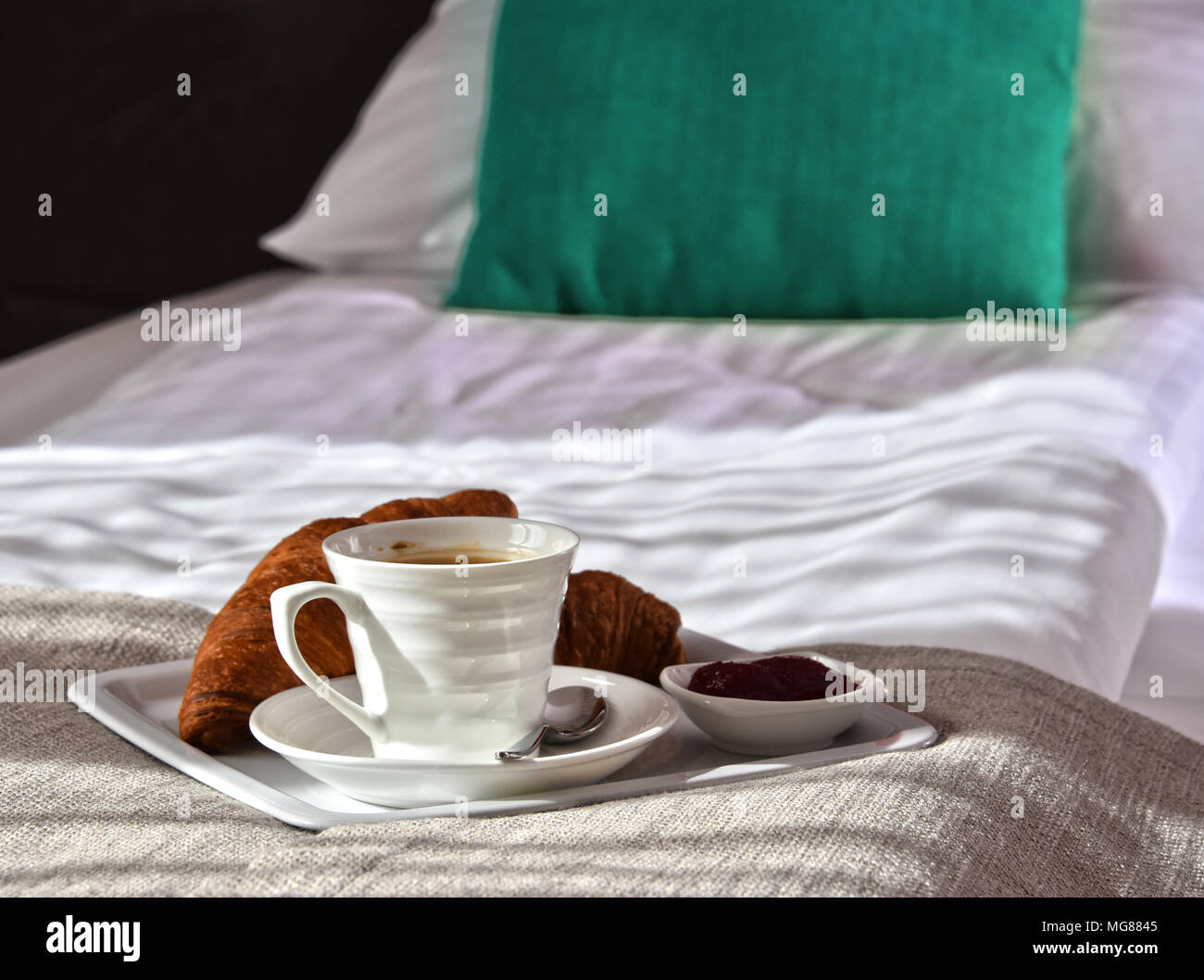 Colazione in camera da letto dell'hotel immagini e fotografie stock ad ...