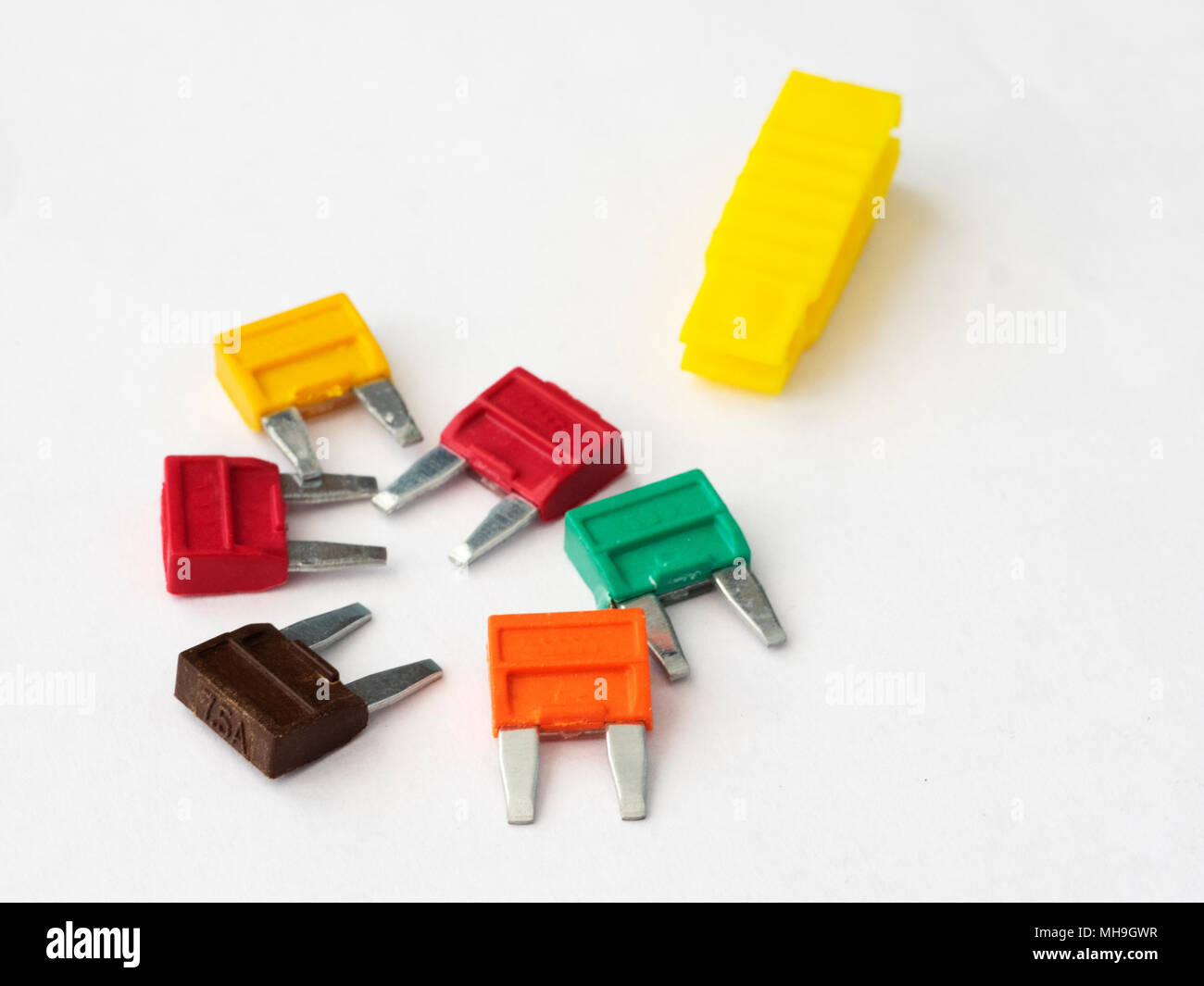 Car fusibili immagini e fotografie stock ad alta risoluzione - Alamy