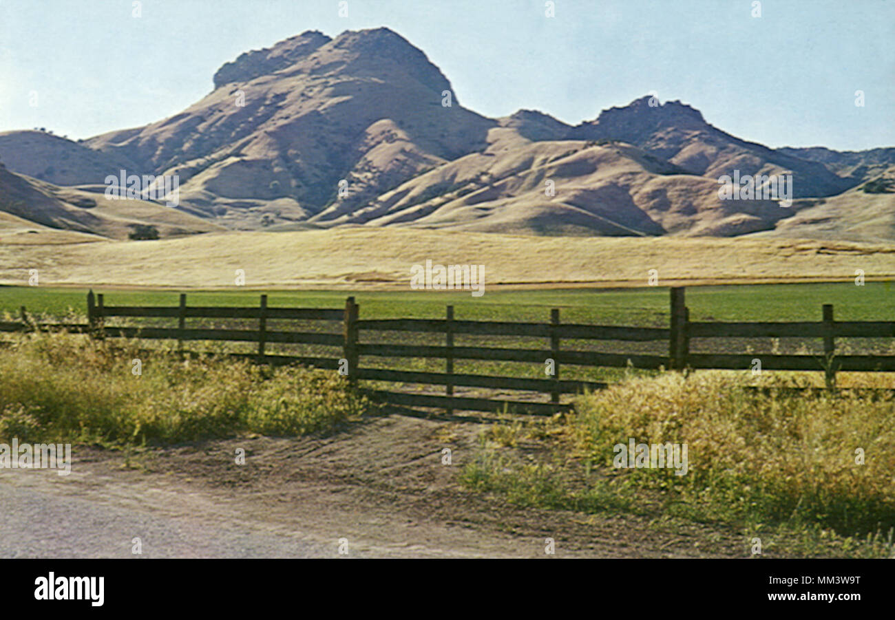 Sutter buttes immagini e fotografie stock ad alta risoluzione - Alamy