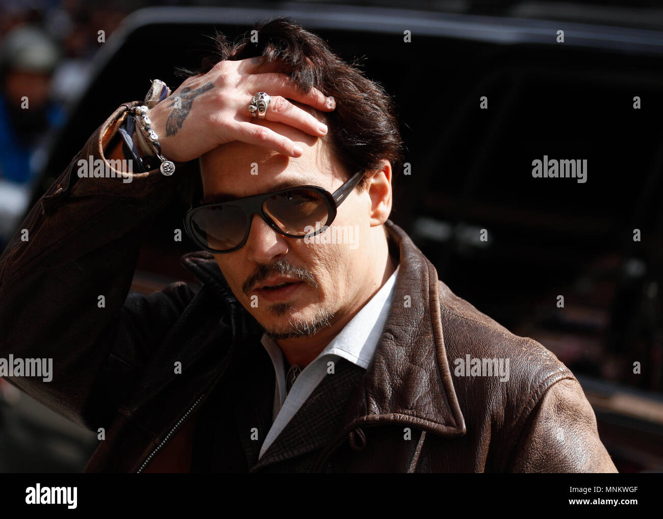 L'attore johnny depp entra nel immagini e fotografie stock ad alta ...