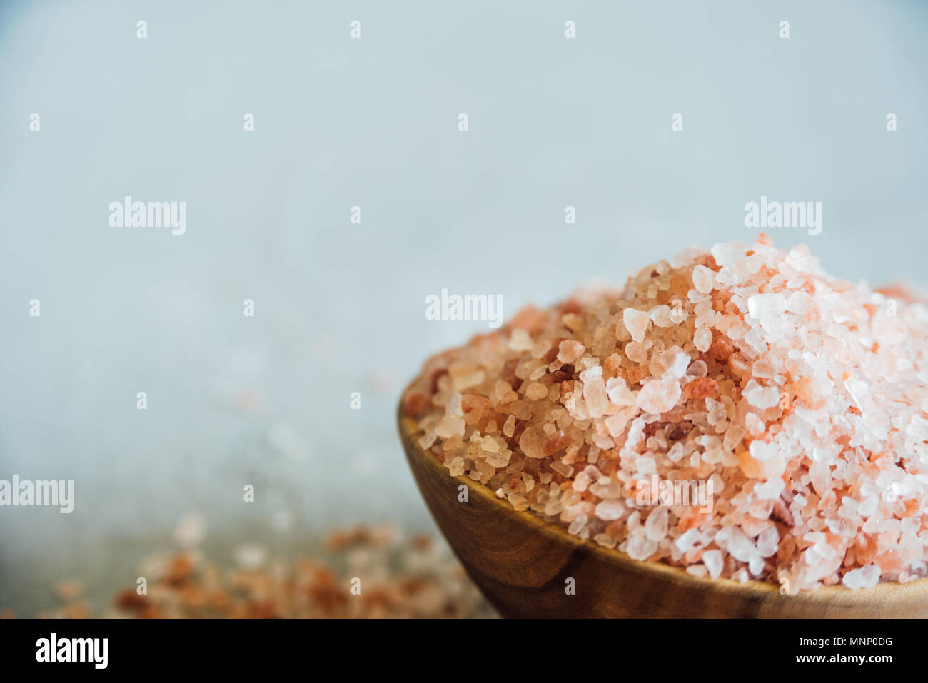 Su sfondo neutro immagini e fotografie stock ad alta risoluzione - Alamy