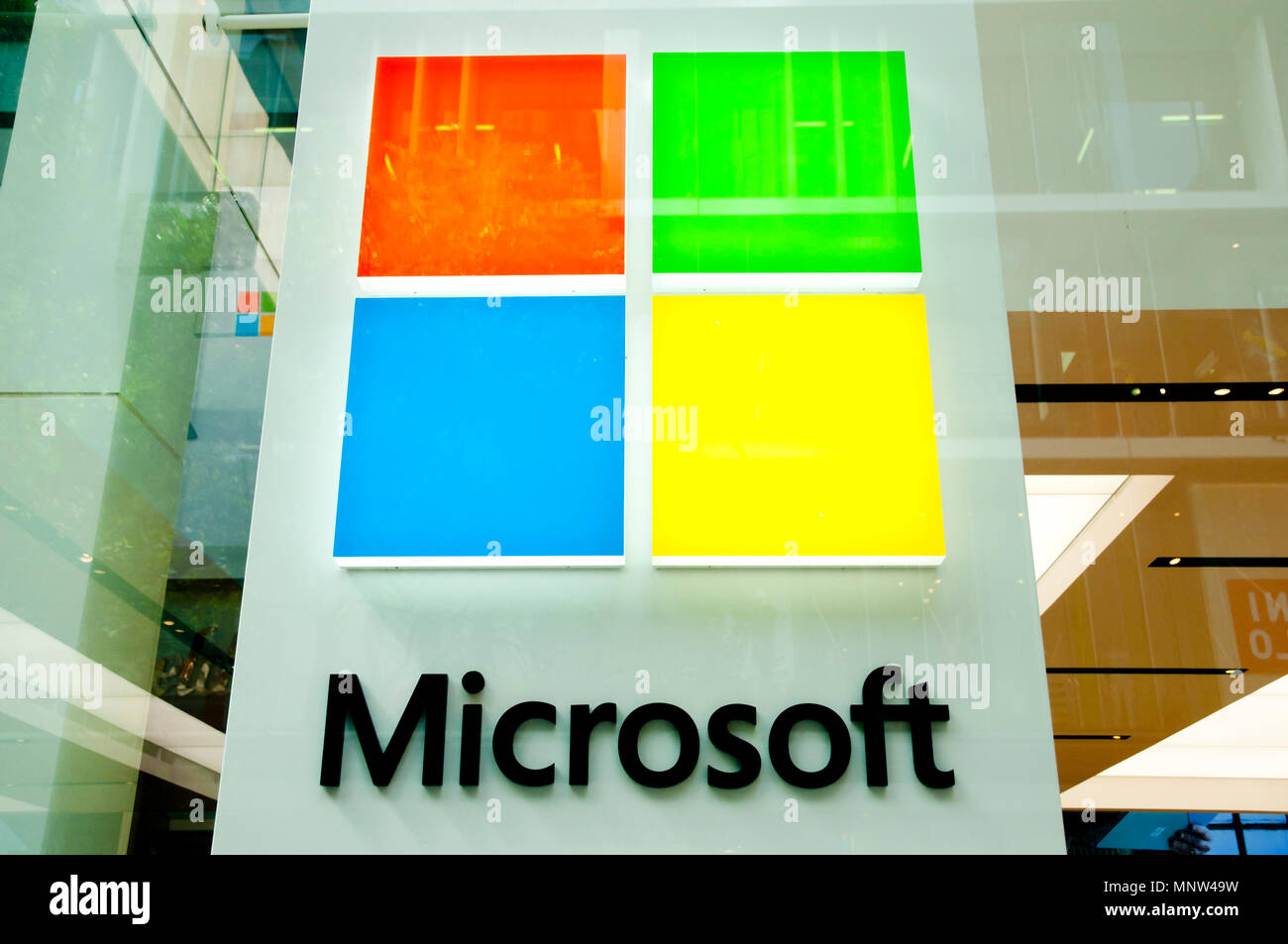 Software microsoft immagini e fotografie stock ad alta risoluzione - Alamy