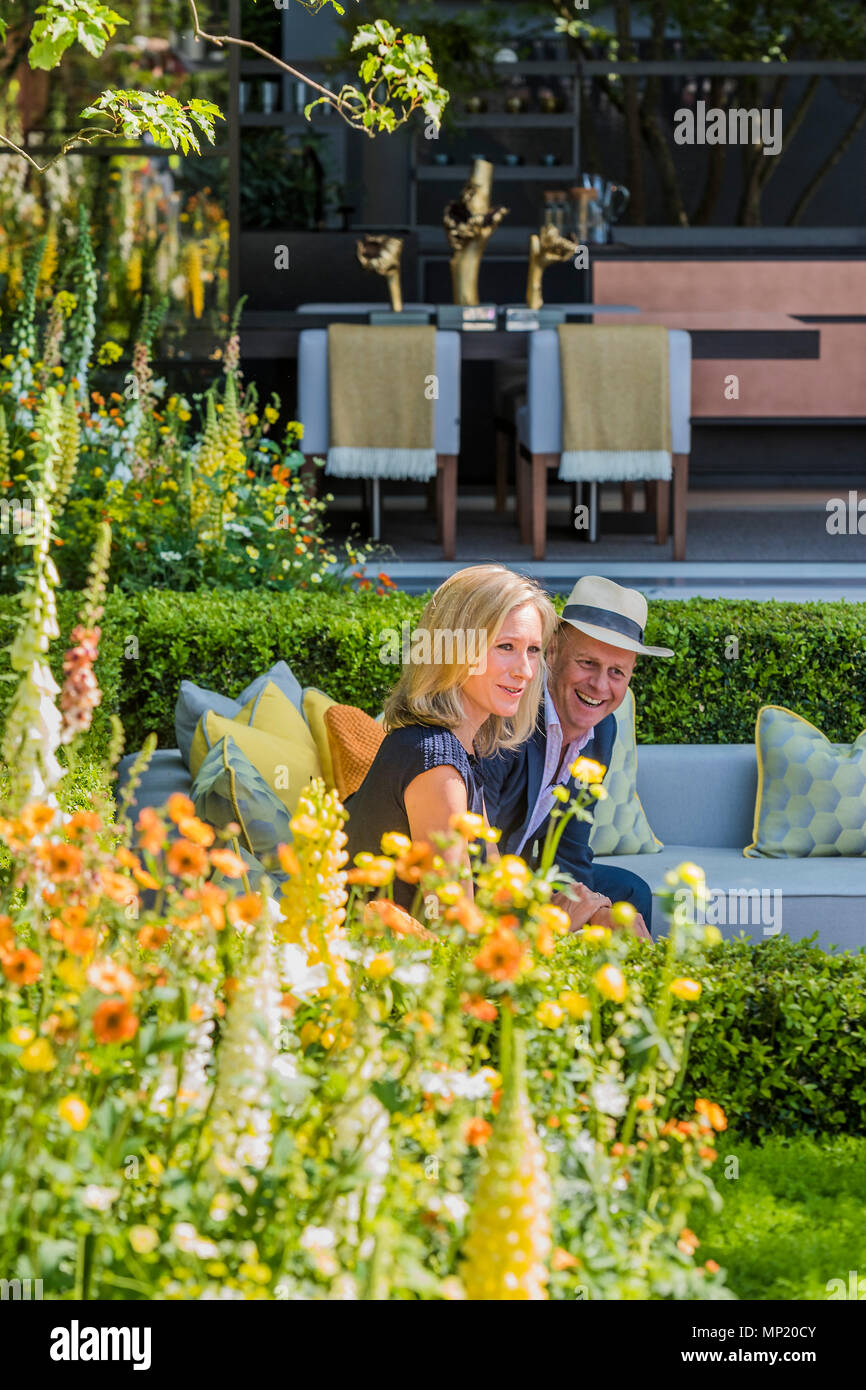 Sophie raworth al chelsea flower show immagini e fotografie stock ad ...