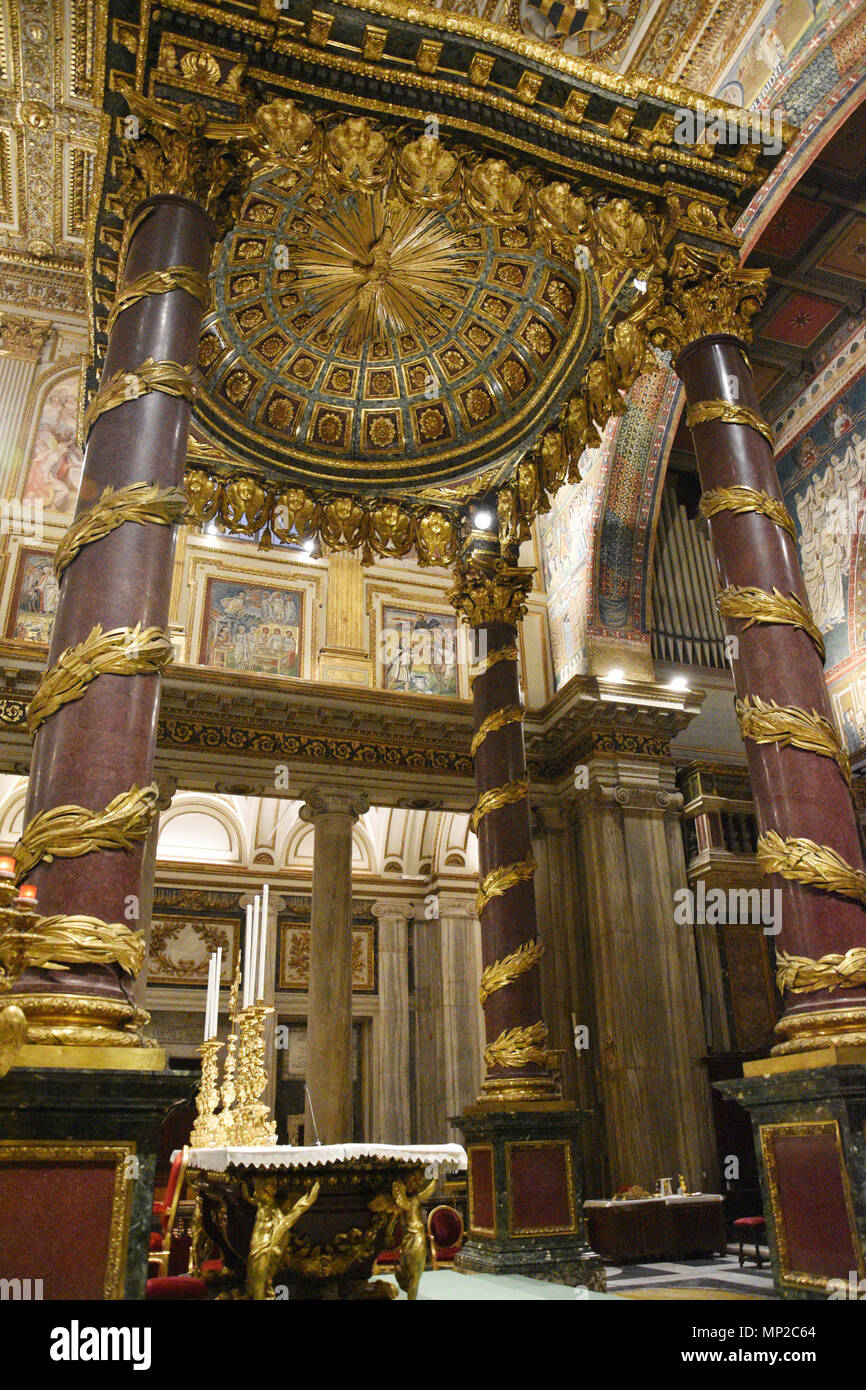 Altare Maggiore della Basilica di Santa Maria Maggiore (papale Basilica ...