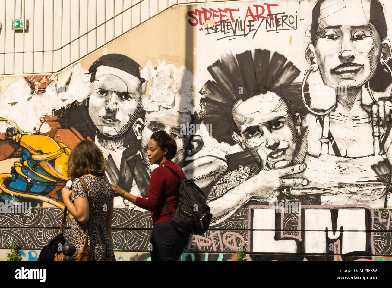 Costruire con la street art immagini e fotografie stock ad alta ...