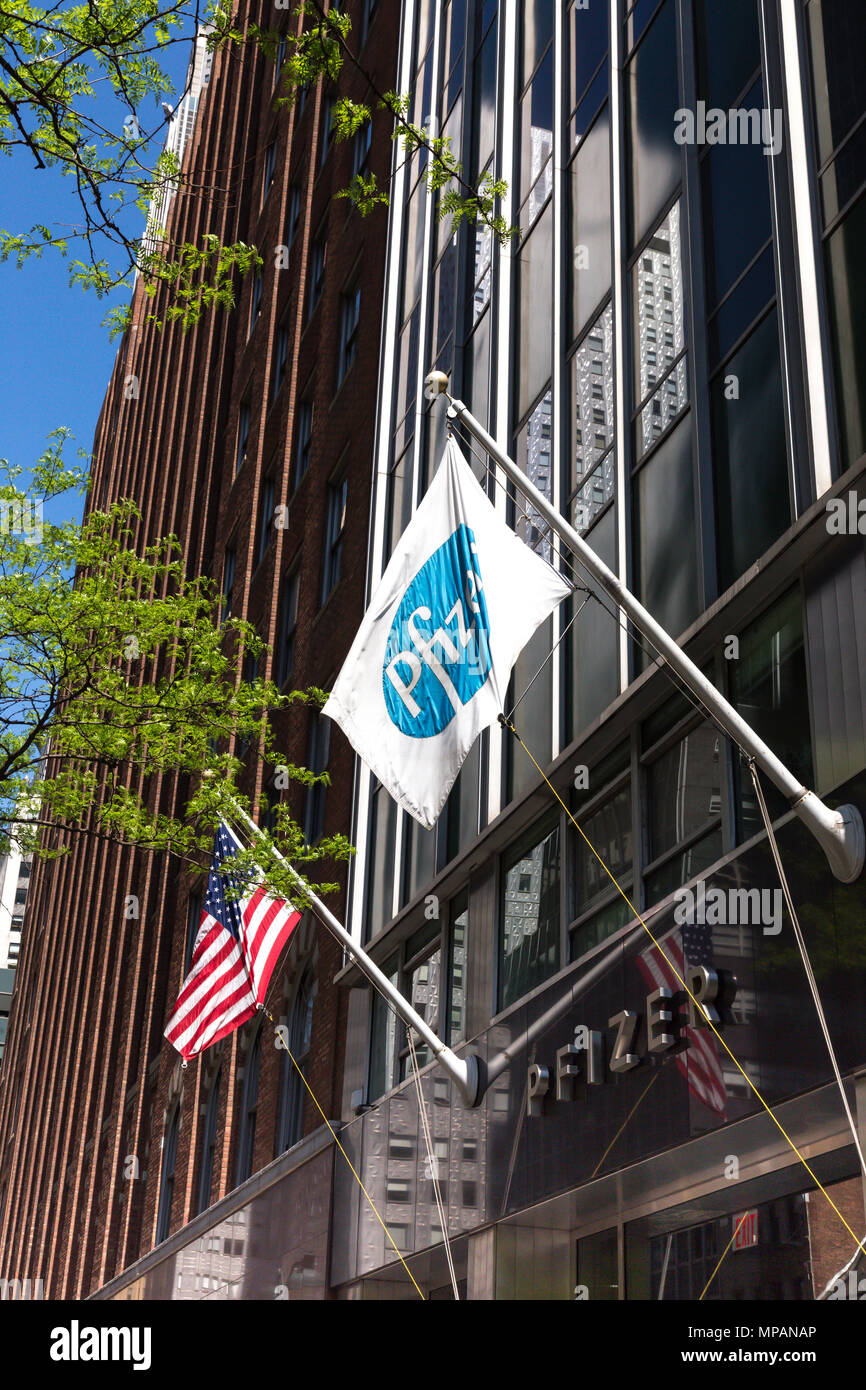 Pfizer headquarters new york city immagini e fotografie stock ad alta ...