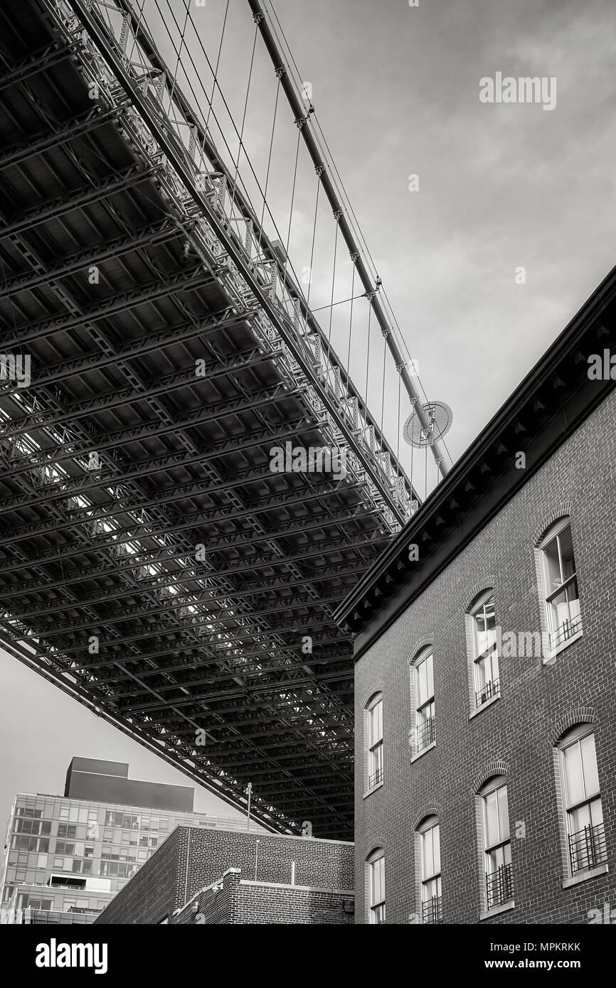 Sotto il ponte di brooklyn immagini e fotografie stock ad alta ...