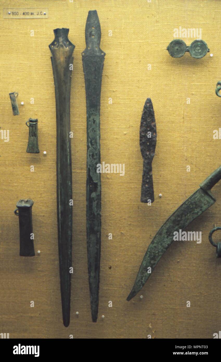 Iron age sword immagini e fotografie stock ad alta risoluzione - Alamy