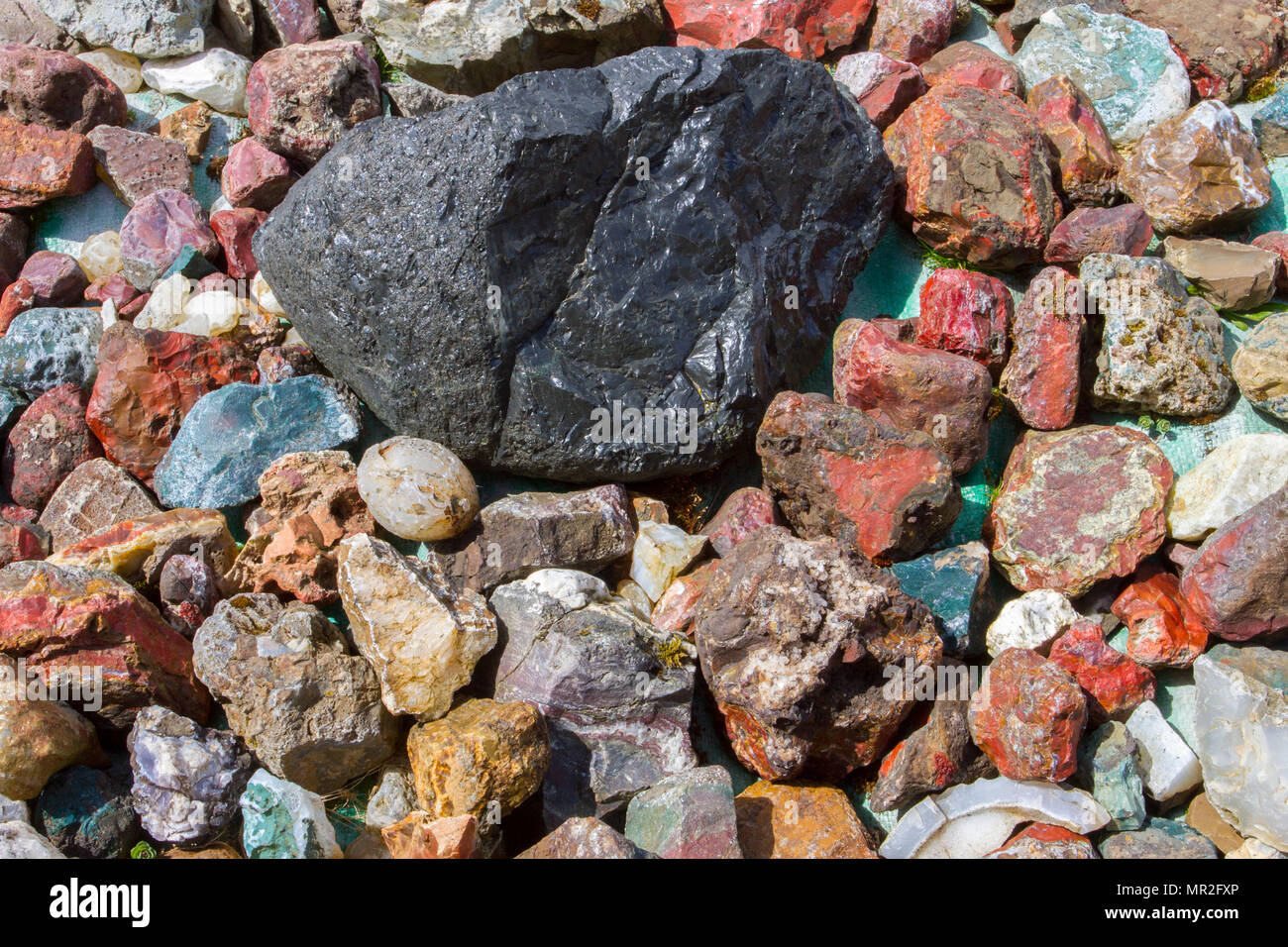 Minerali o clasts, roccia ignea, rocce sedimentarie e rocce ...