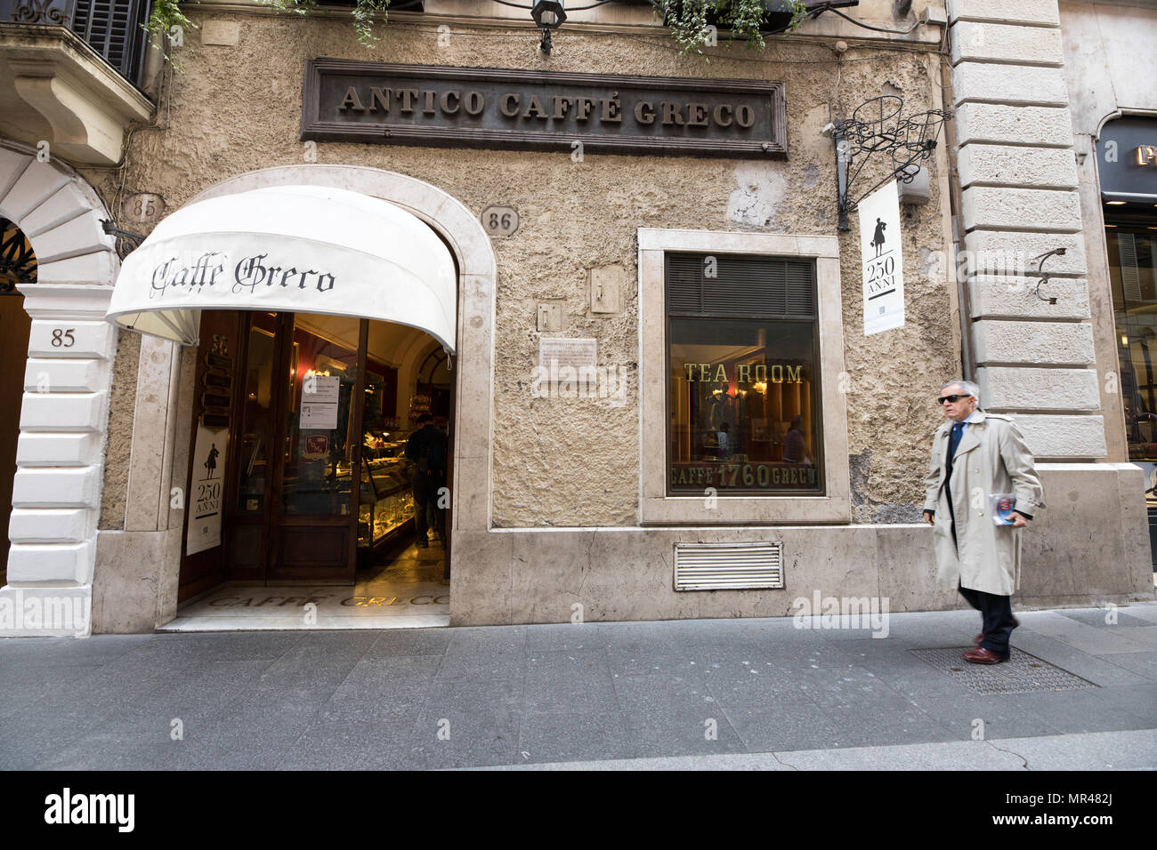 Caffe greco immagini e fotografie stock ad alta risoluzione - Alamy