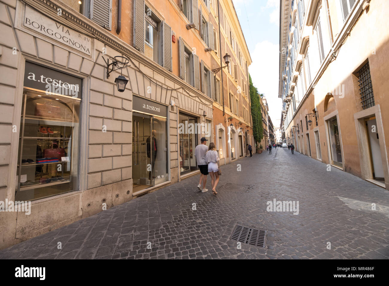Via borgognona rome immagini e fotografie stock ad alta risoluzione - Alamy