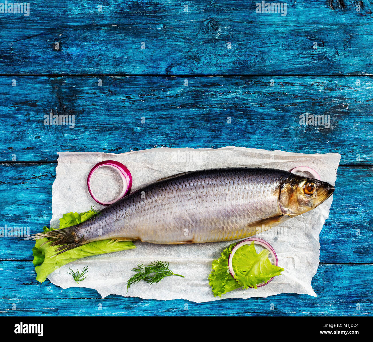 Aringa intera immagini e fotografie stock ad alta risoluzione - Alamy