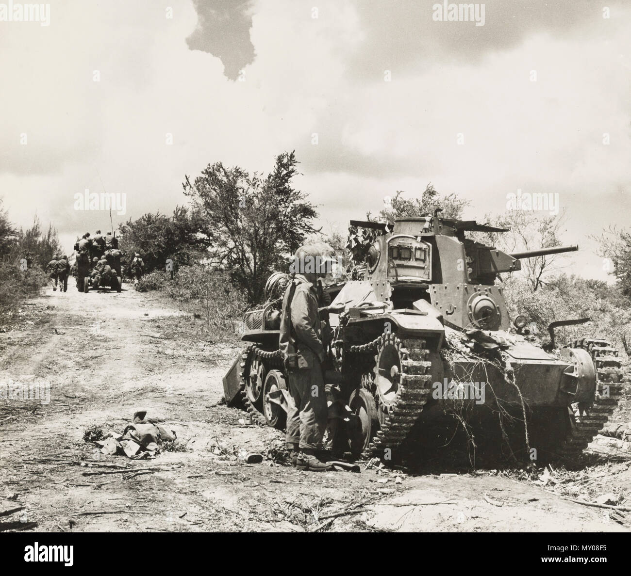 Carro armato distrutto ww2 immagini e fotografie stock ad alta ...