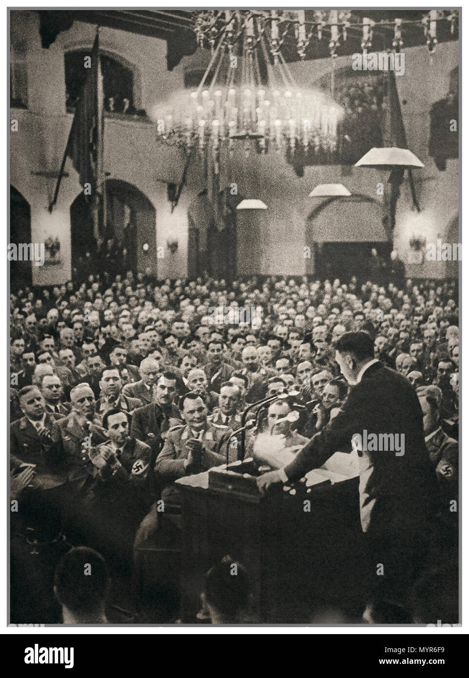 Discurso de adolf hitler immagini e fotografie stock ad alta ...