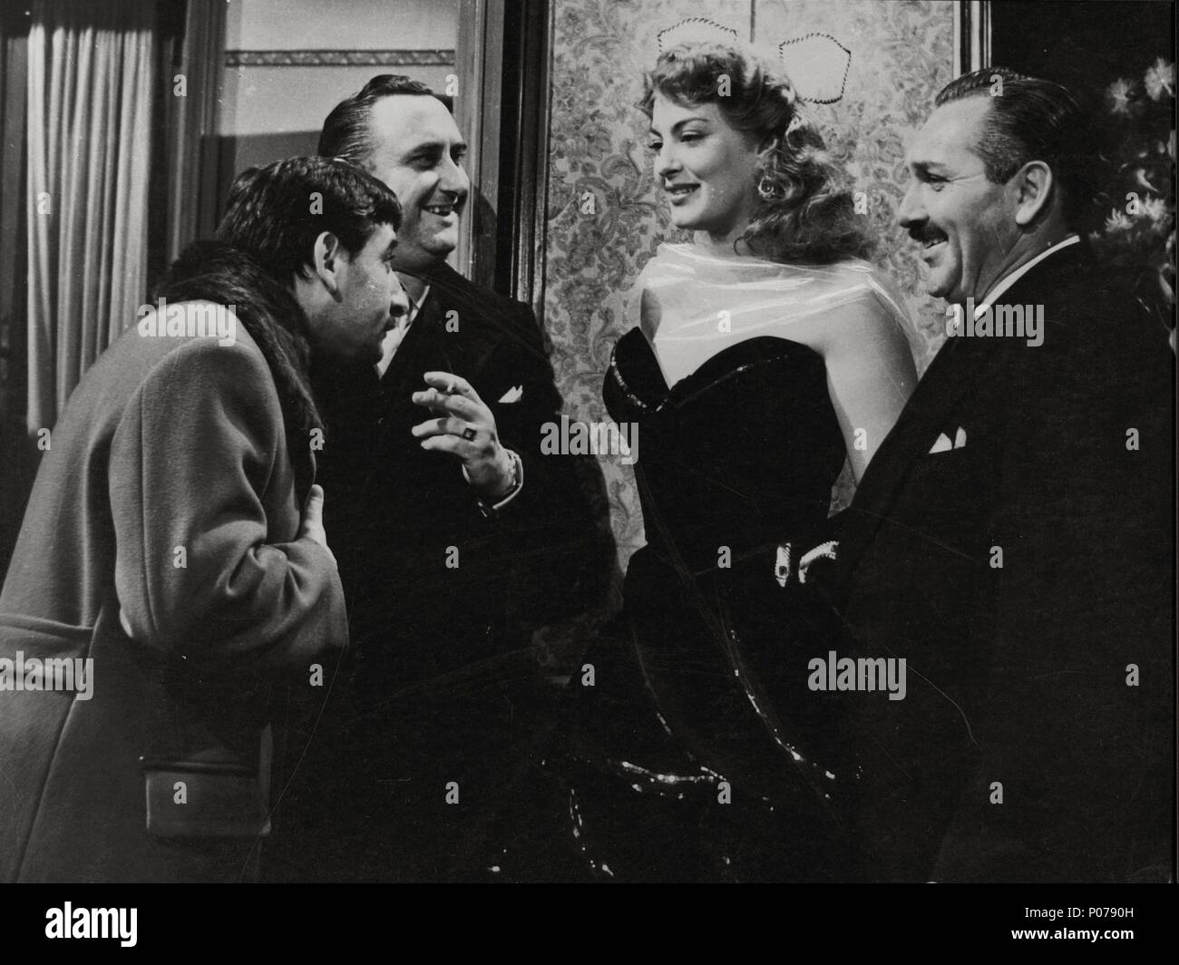 Yvonne sanson immagini e fotografie stock ad alta risoluzione - Alamy