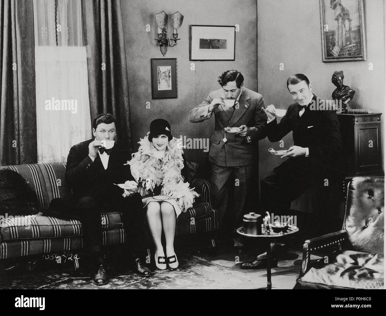 Josef von sternberg george bancroft immagini e fotografie stock ad alta ...
