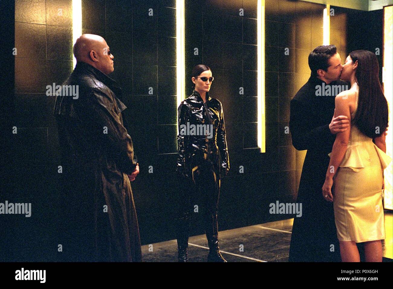 Monica bellucci matrix immagini e fotografie stock ad alta risoluzione ...