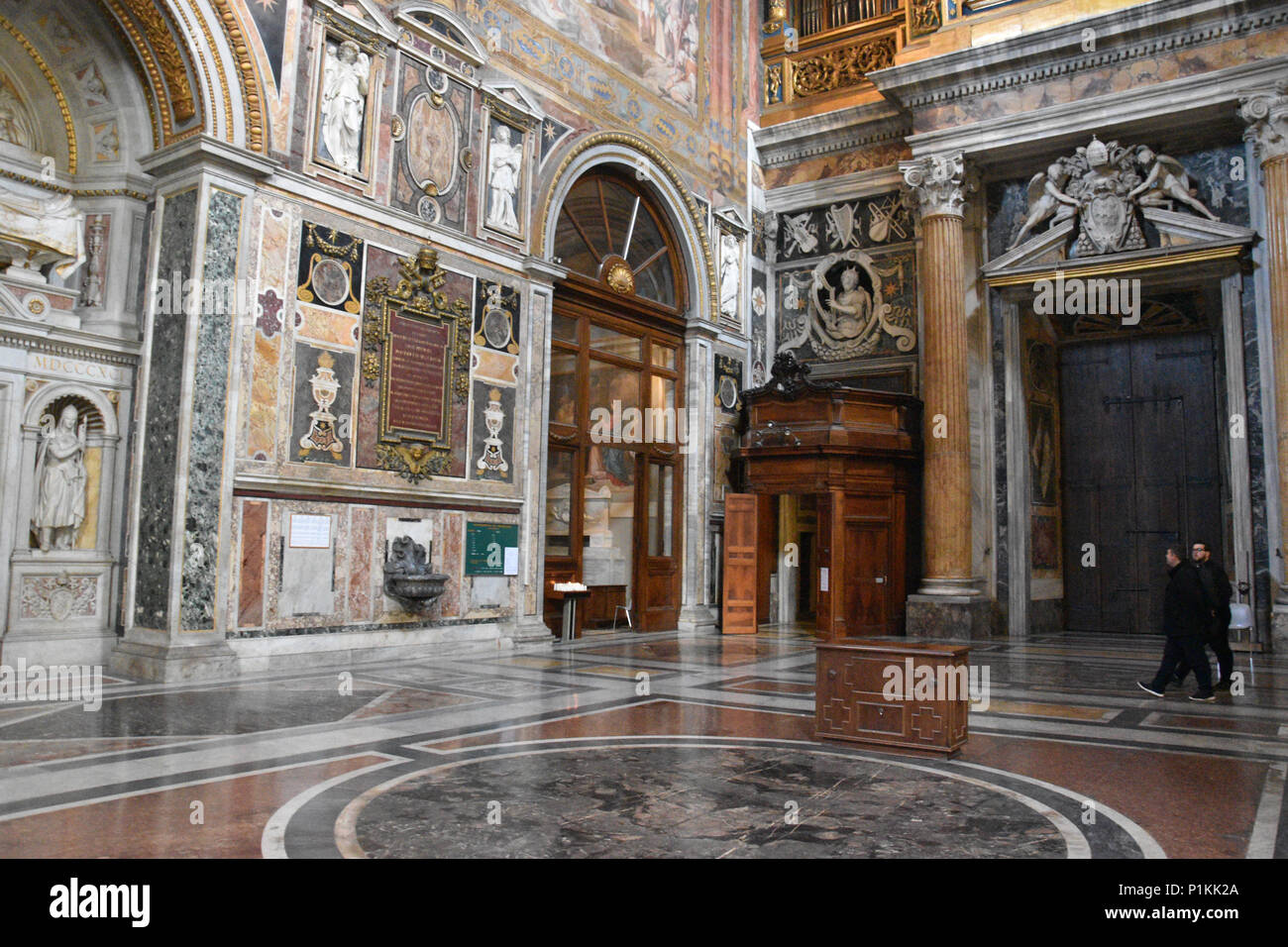 Il transetto nell'Arcibasilica di San Giovanni in Laterano e San ...