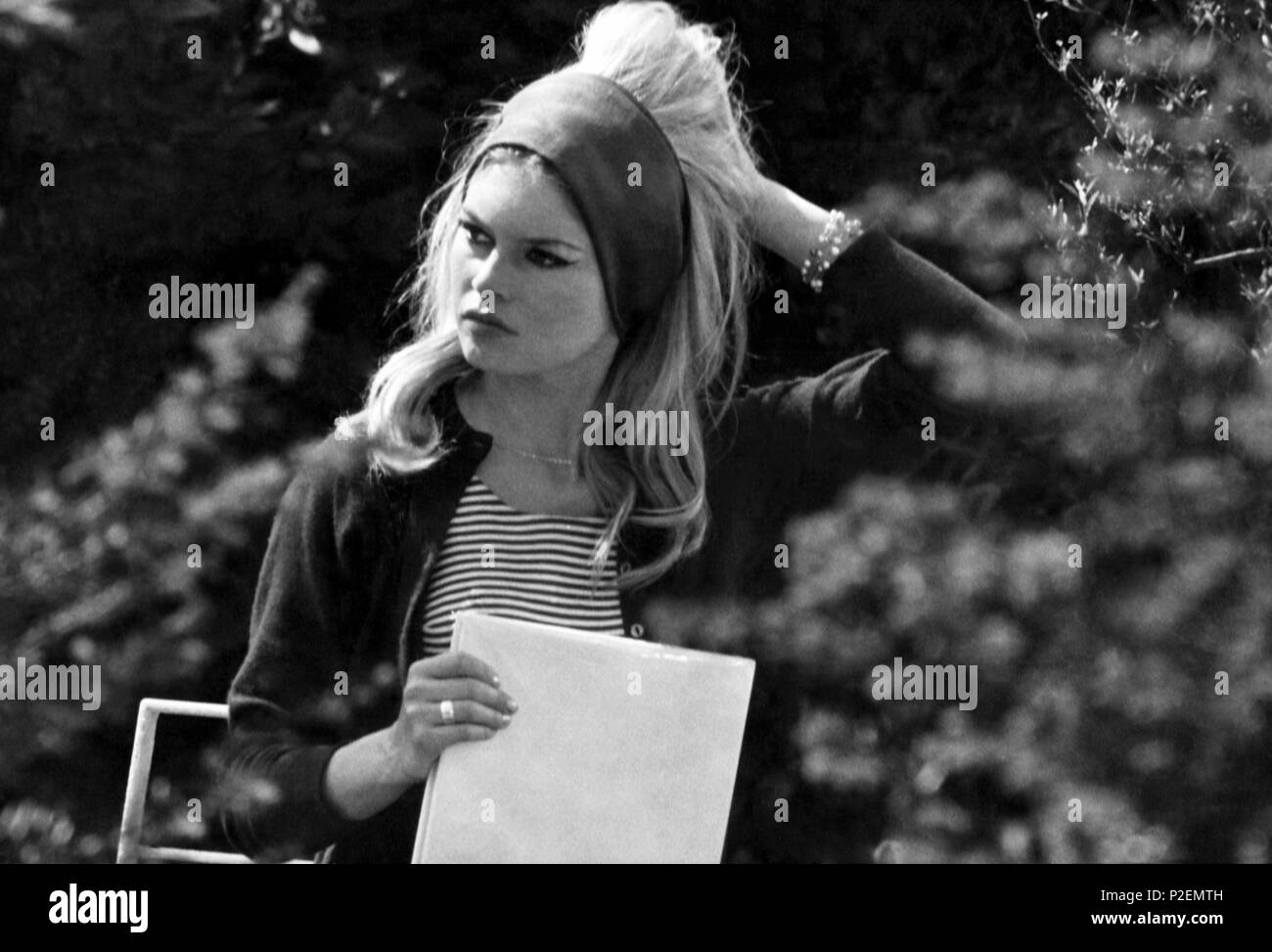 Jean luc godard mepris immagini e fotografie stock ad alta risoluzione ...