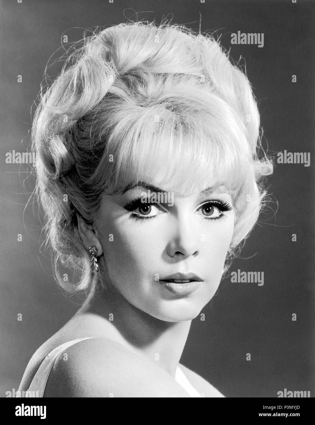 Stella stevens stella stevens stella Foto e Immagini Stock in Bianco e ...