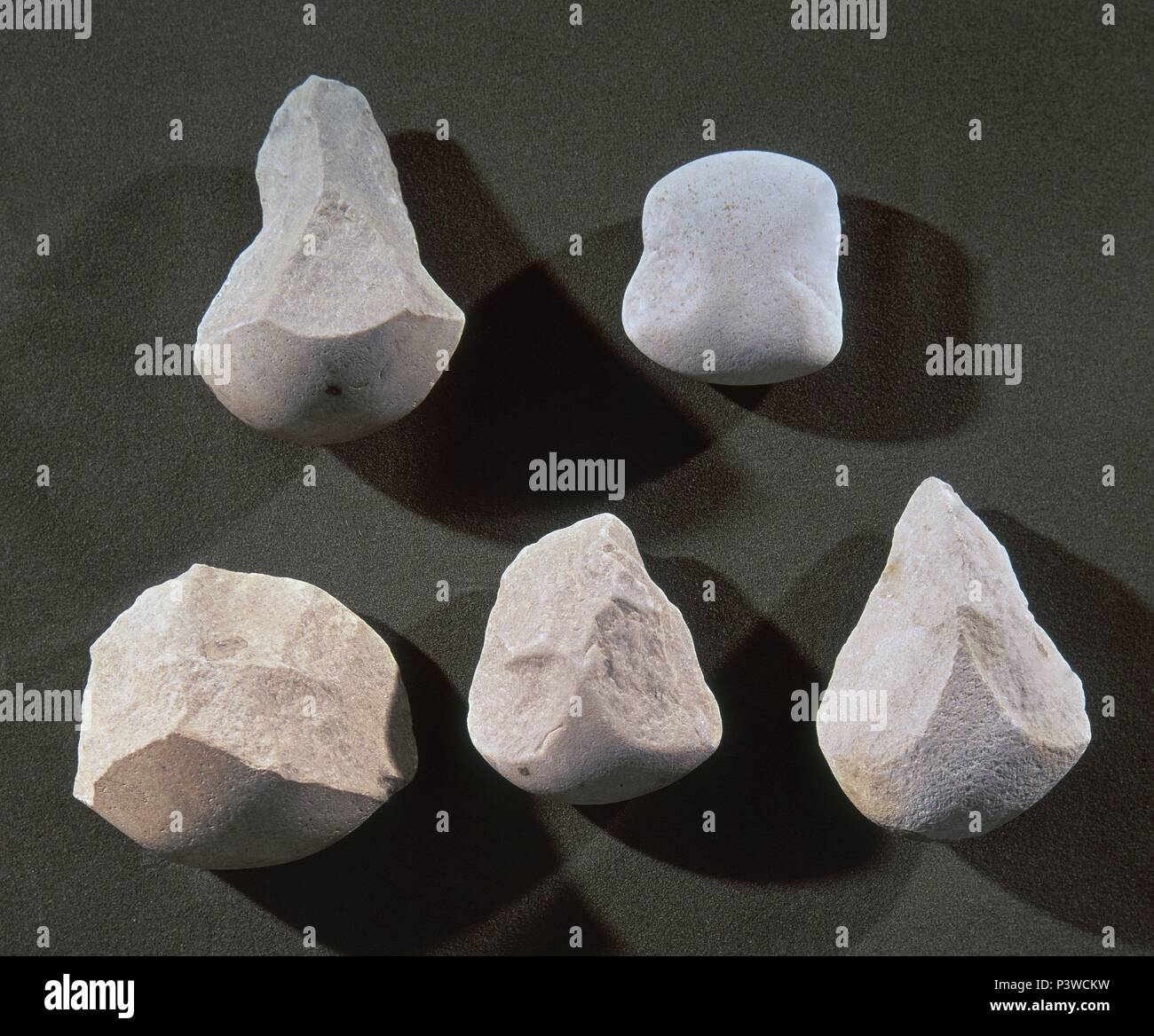 Chopper stone prehistory immagini e fotografie stock ad alta ...